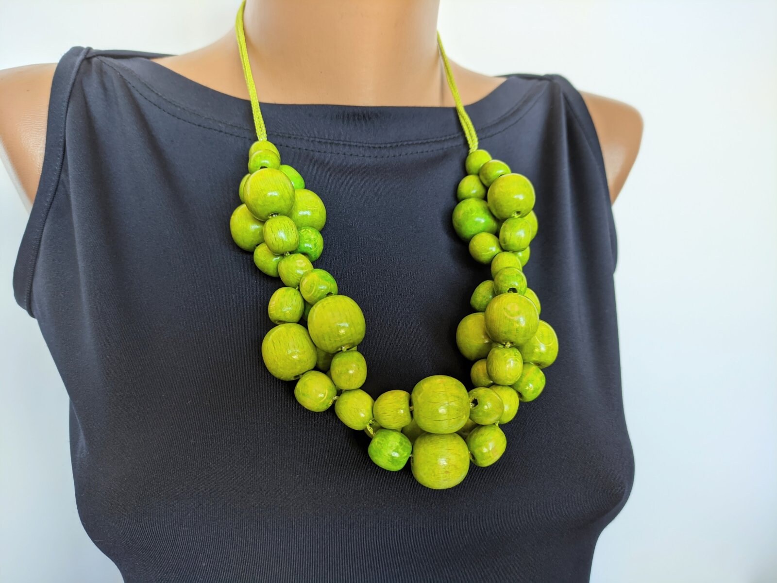 Green bead necklace for womenChunky wooden beaded | Etsy