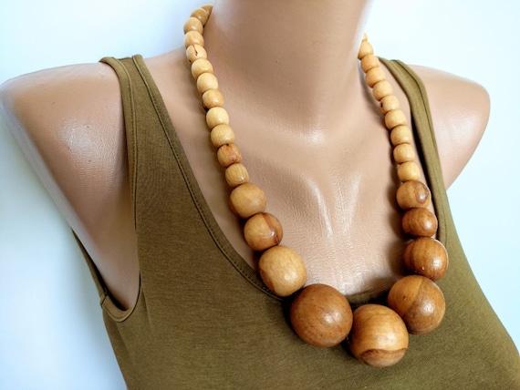 Chunky wooden jewellery store