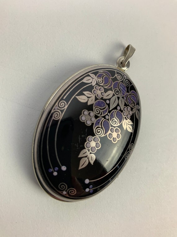 MICHAELA FREY Vintage Floral Oval Photo Locket 1970's… - Gem