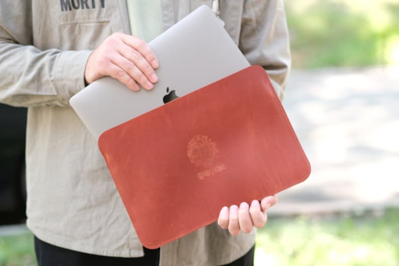 Personalized Leather Sleeve for Macbook Air M2 / Leather Cover - Etsy