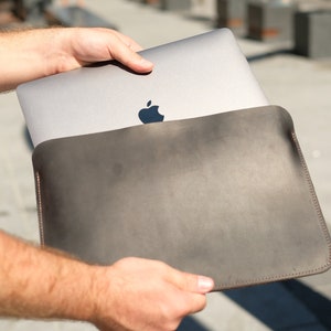 Personalized Leather Sleeve for MacBook 2020 2019 MacBook 16 | Etsy
