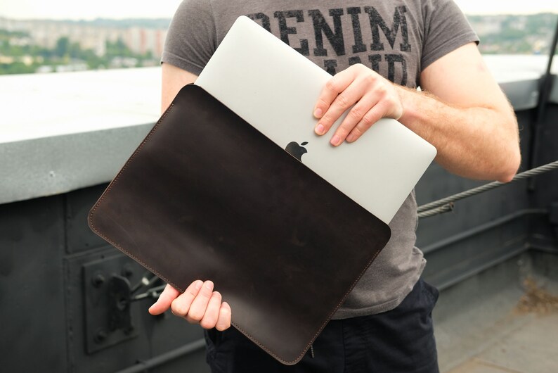 Personalized Leather Sleeve for Macbook Air M2 / Leather Cover - Etsy