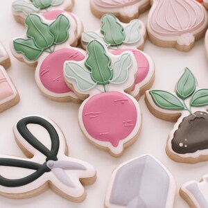 Beet or Radish Cookie Cutter - Etsy