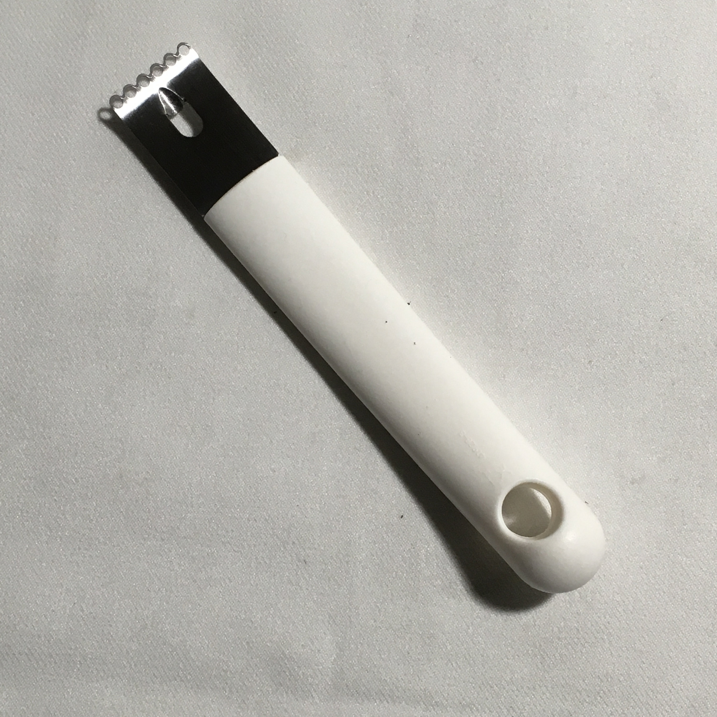 Tupperware Citrus Zester Gadget Tool White Handle Lemon Orange Lime ...