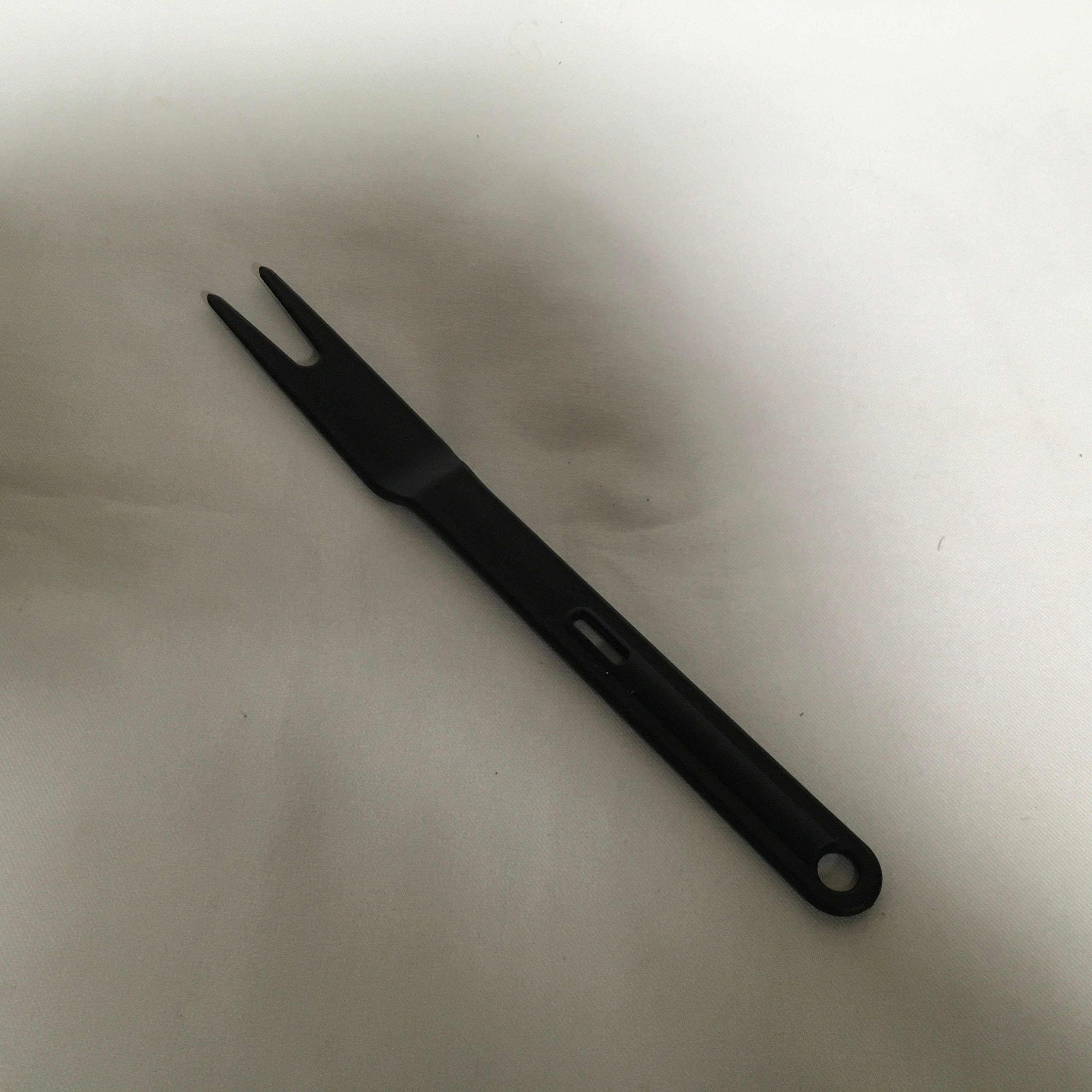 Tupperware Kitchen Utensils Toaster Tongs Serrated Slicer Server ...