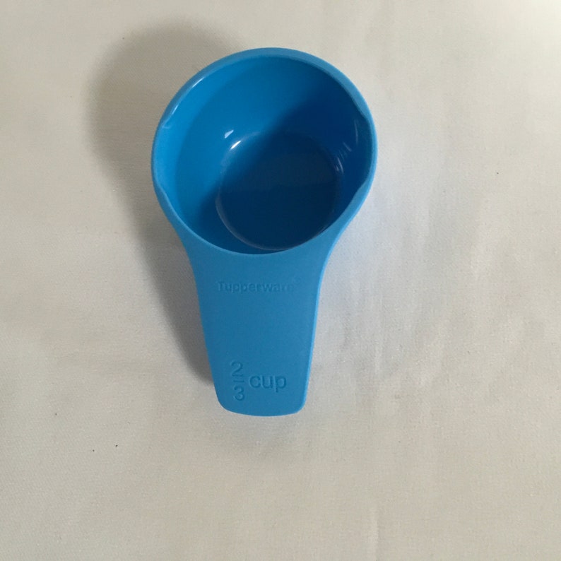 Tupperware Replacement Measuring Cups Curved Ergonomic Embossed Raised ...