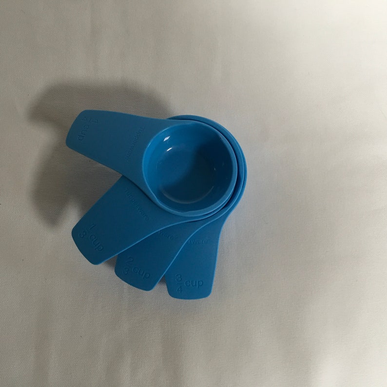 Tupperware Replacement Measuring Cups Curved Ergonomic Embossed Raised ...