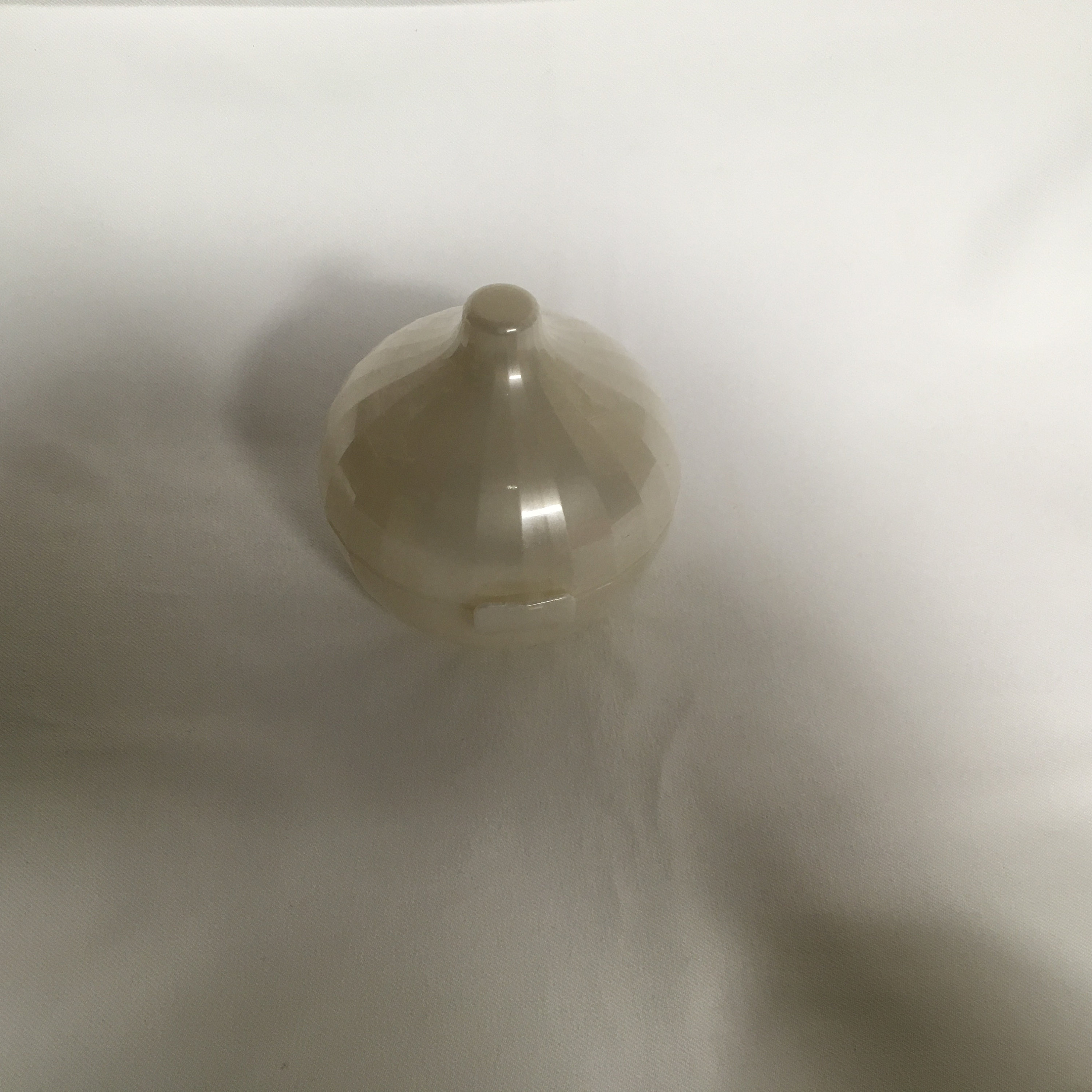 Tupperware Garlic Keeper Onion Keeper Tomato Keeper Locks in Freshness ...