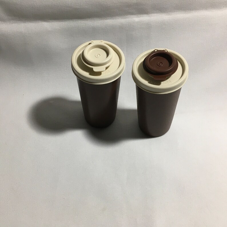 Vintage Tupperware Salt & Pepper Shakers Set Brown Beige Seasoning ...