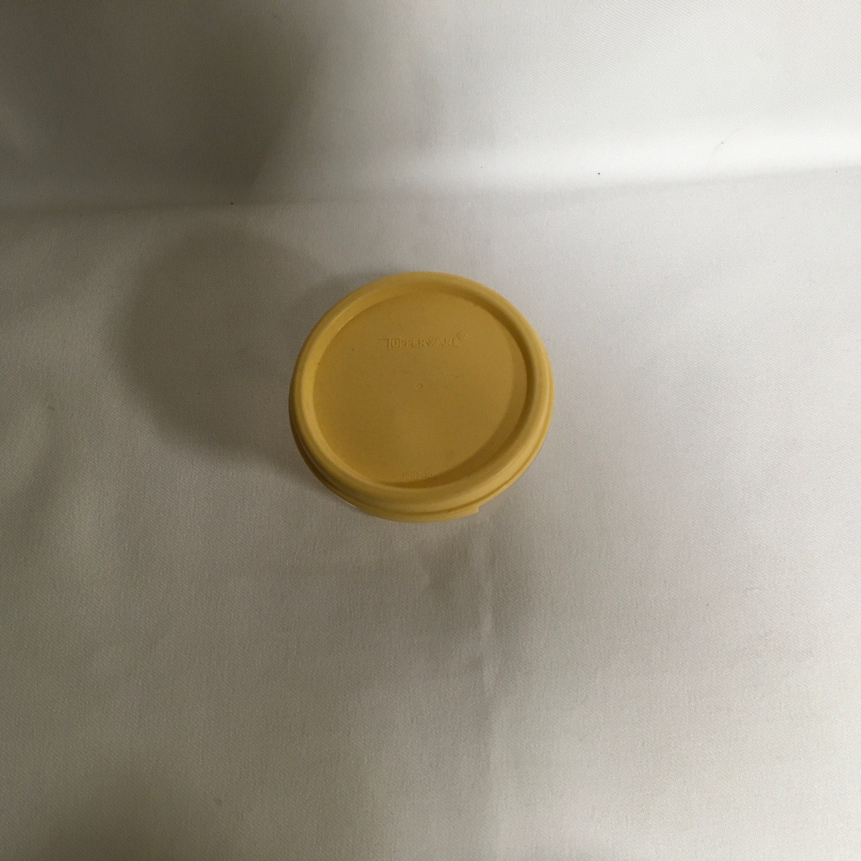 Tupperware Modular Mates Round # 1 # 2 # 3 #4 1607 #5 1898 1391 Pour No ...