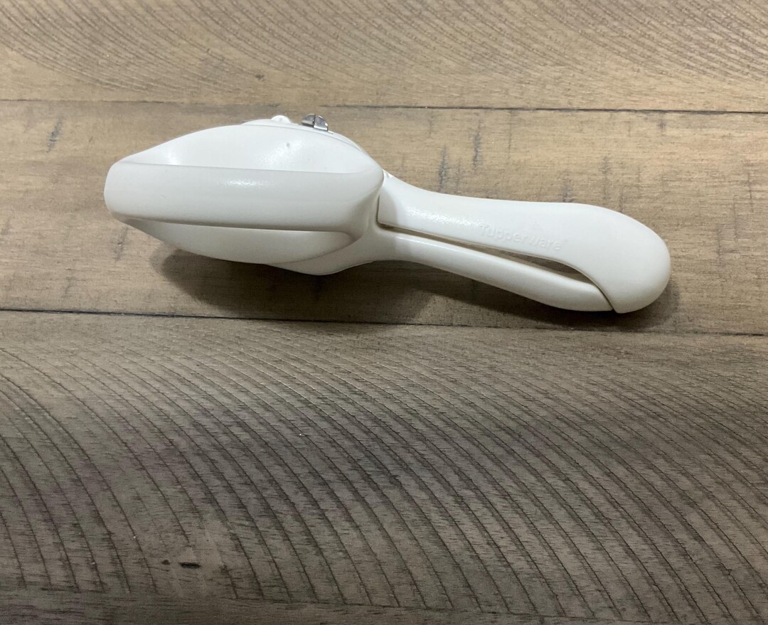 Vintage White Original Tupperware EZ Lift Can Opener Leaves Clean Cut ...