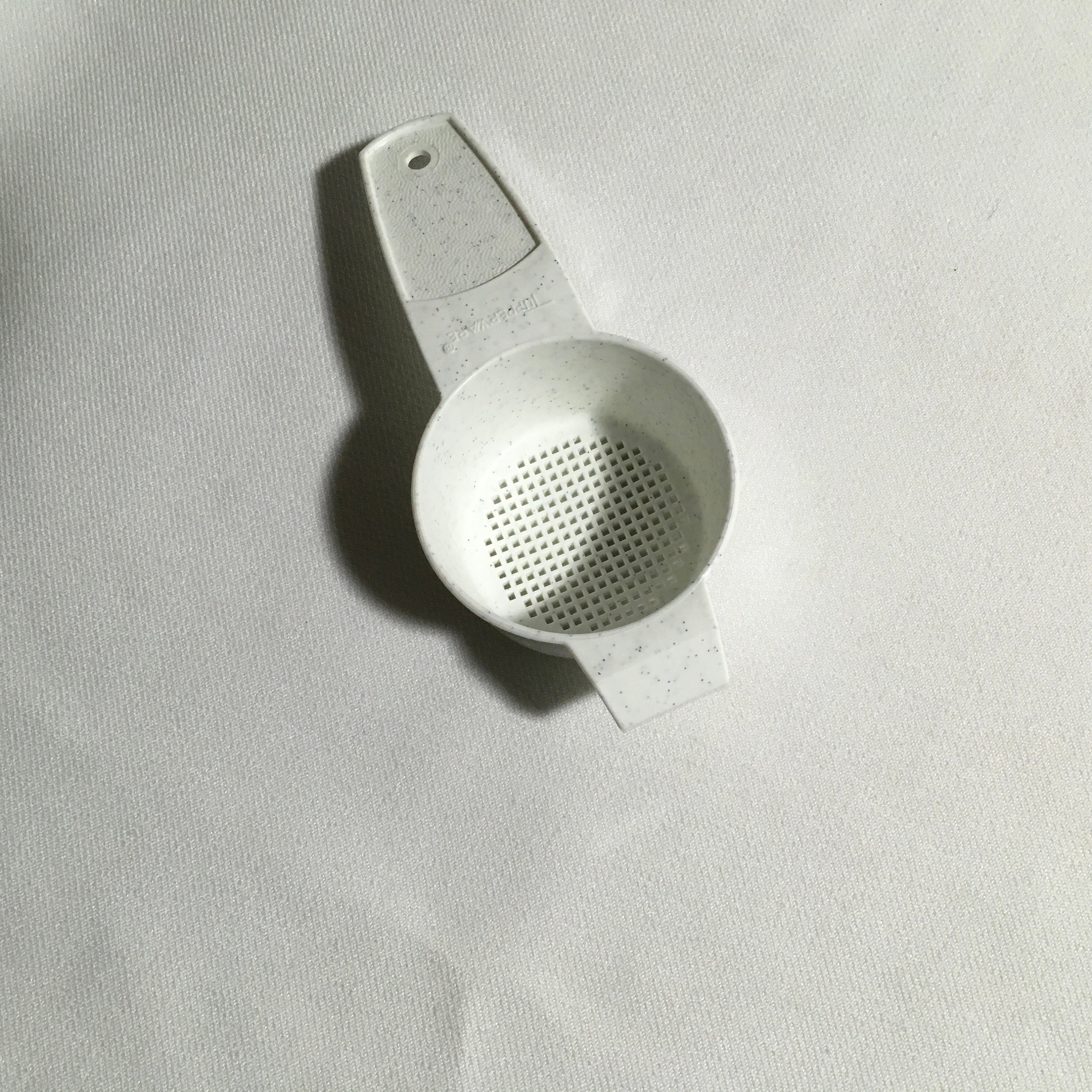 Tupperware Kitchen Gadgets Tiny Treasures Miniature Funnel 877 Sifter ...