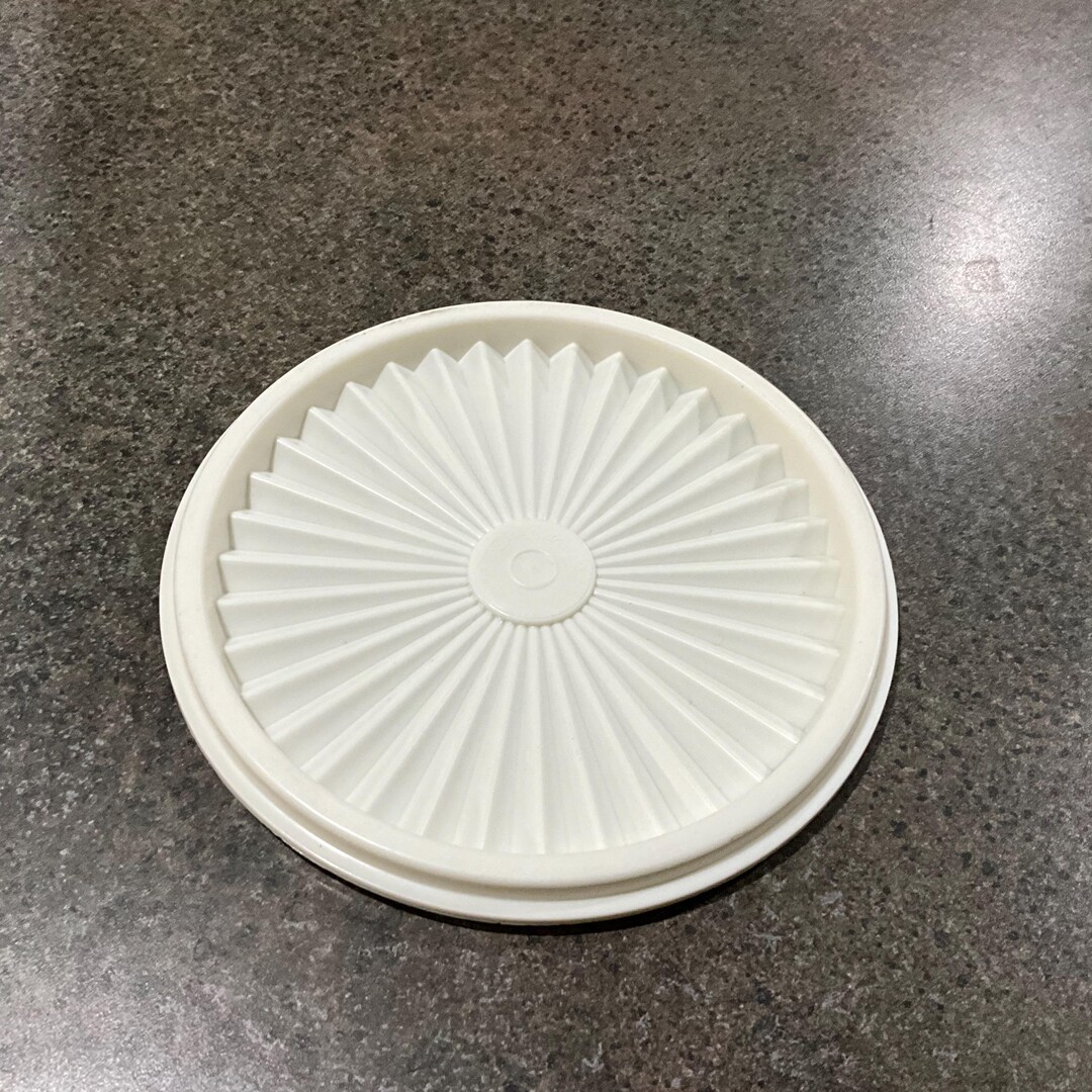 Tupperware 810 Lid Seal Cover Replacement Lid White 5 1/2 “ Canister ...
