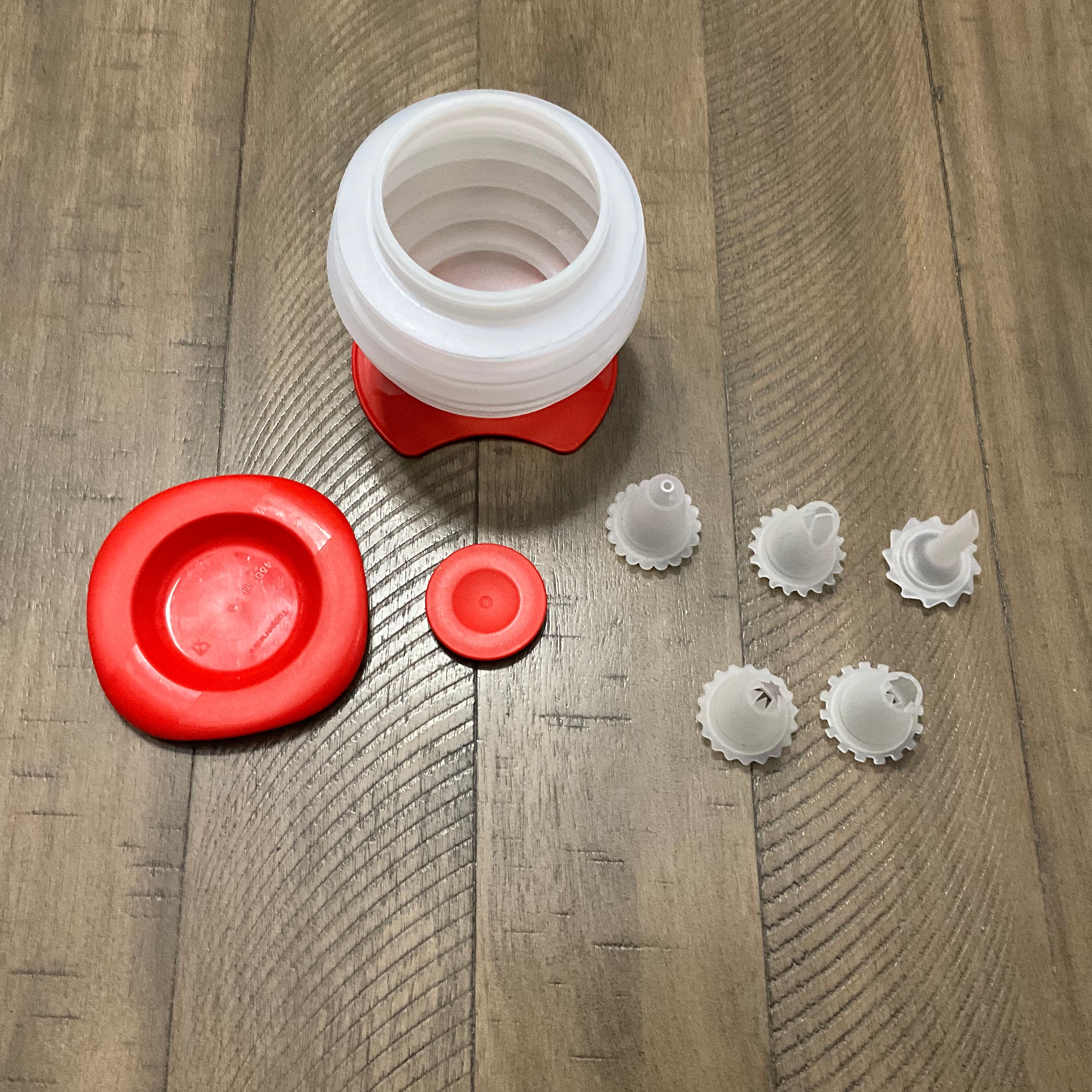 Tupperware Gourmet Decorator Lime Green It Icing Piping Ball Cake ...