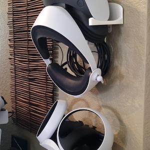 PSVR2 Wall Mount - No Damage Command Strips or Screw Anchor Versions ...
