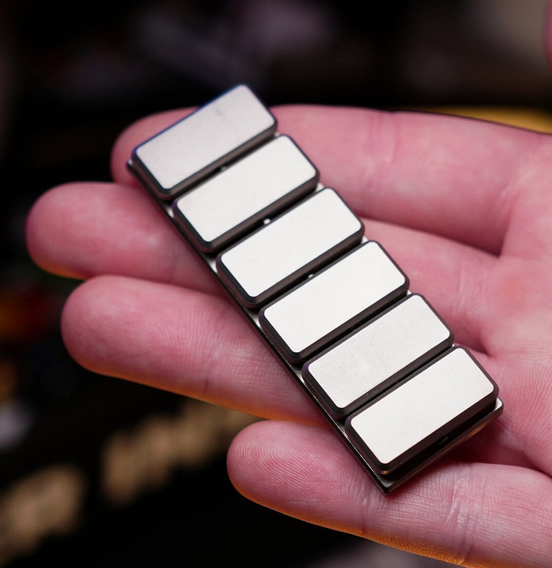 Clicker X6 Haptic Fidget Titanium Toy Customisable With Different ...