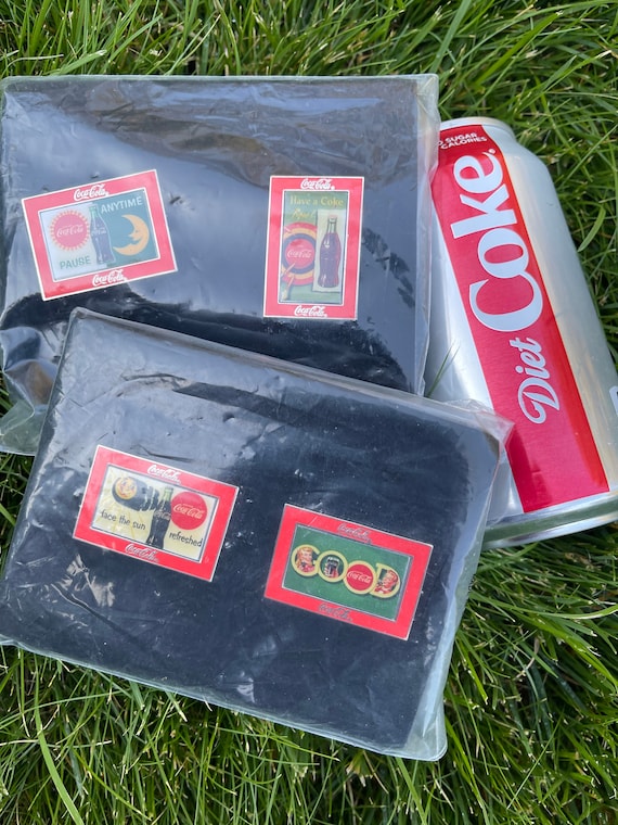 Set of 4, Coca-Cola Lapel Pins. Enameled, Metal pin… - Gem