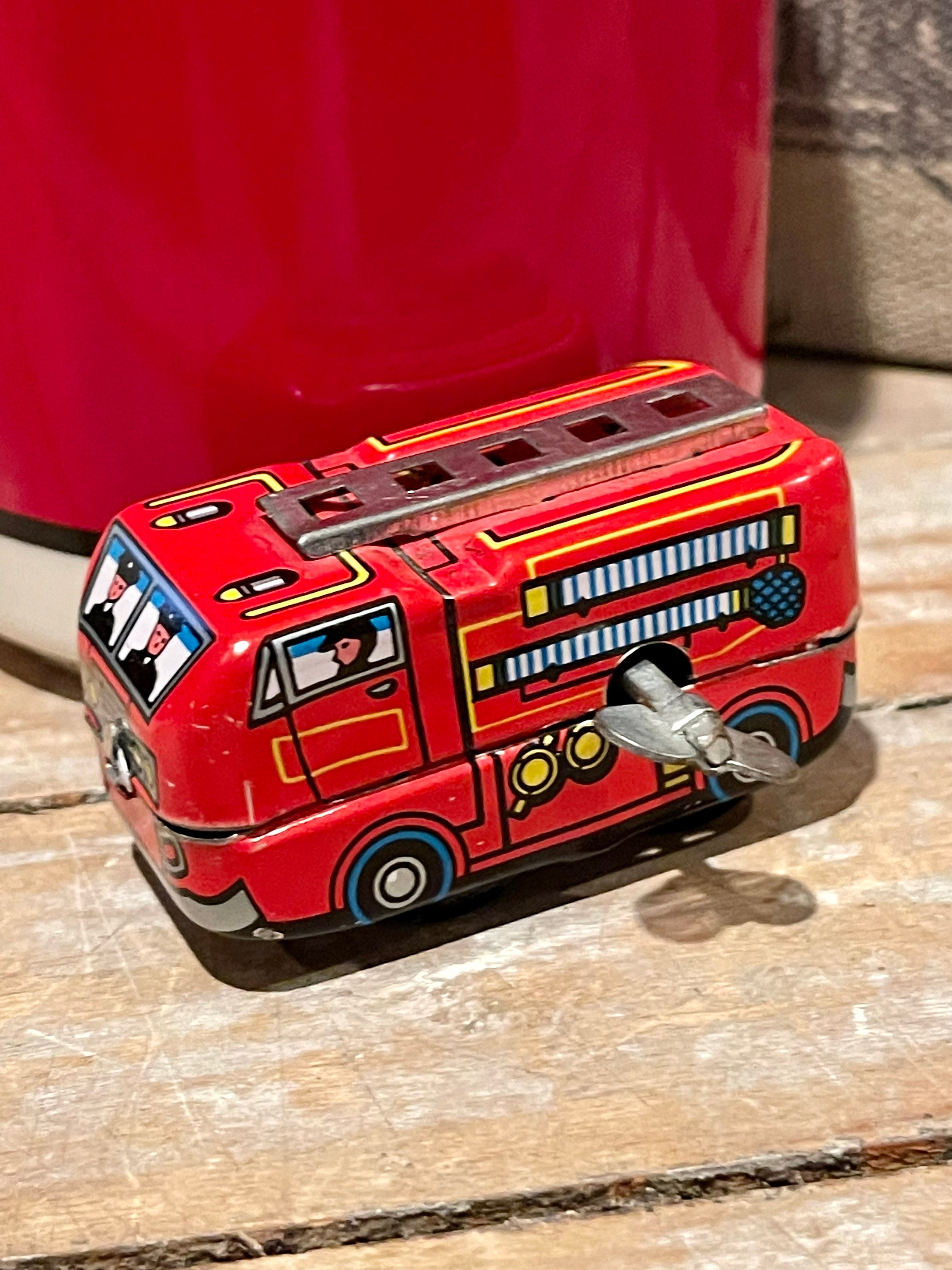 Retro, Firefighter, Red Fire Engine, Wind-up Tin Toy Collectable - Etsy
