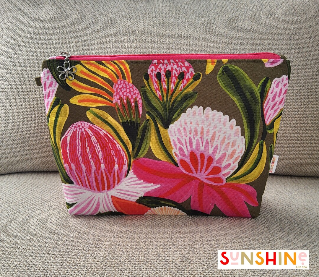 Zippered Pouch | Cosmetics | Make-up | Brushes | Nappy Clutch | Travel ...