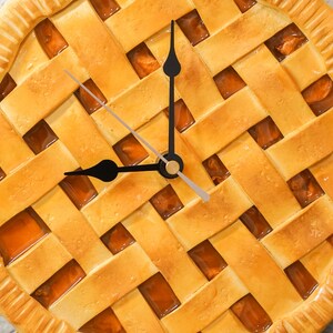 Apple Pie Clock - Etsy