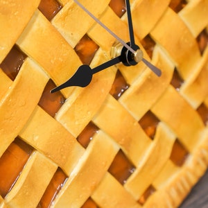 Apple Pie Clock - Etsy