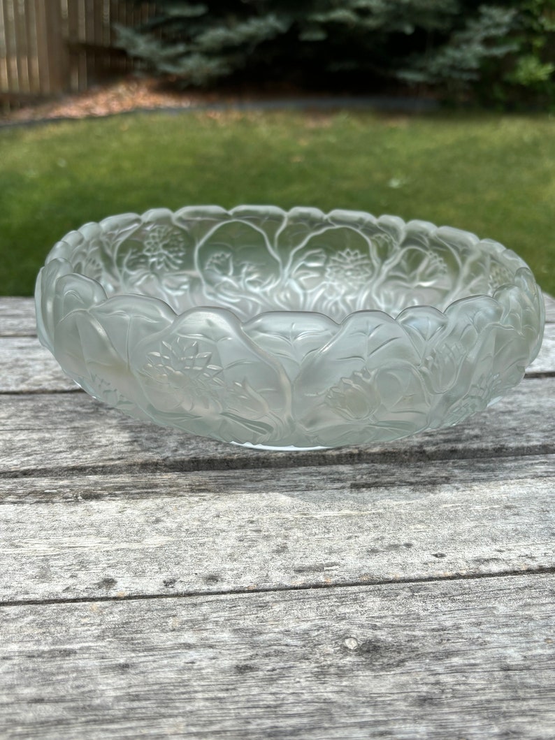 Vintage Fenton Water Lily Frosted Glass Bowl Floral Design - Etsy