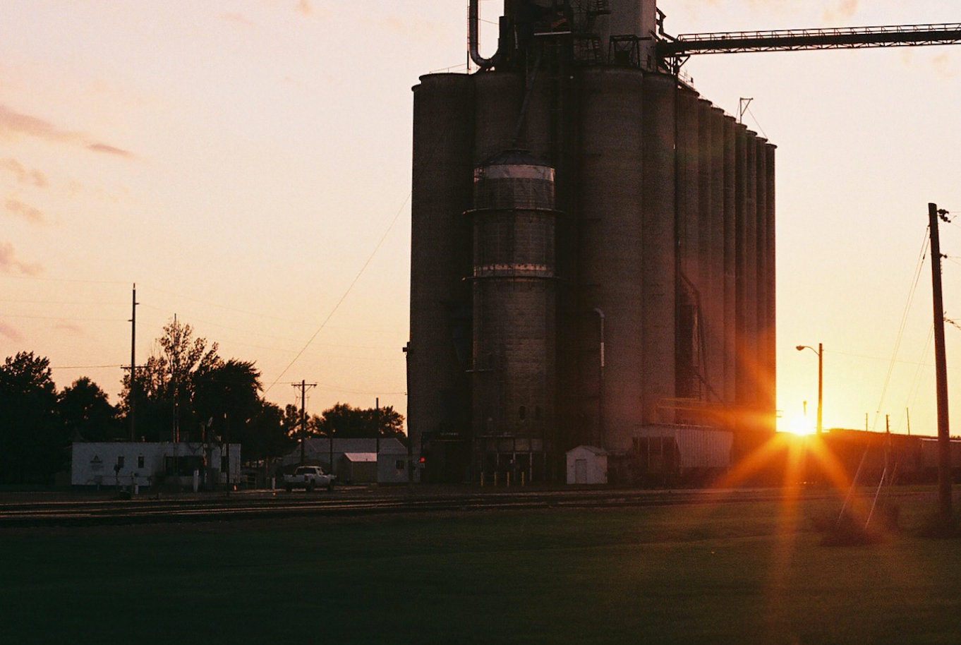 Redfield, South Dakota Sunset Fine Art Print - 35mm Photograph - Etsy