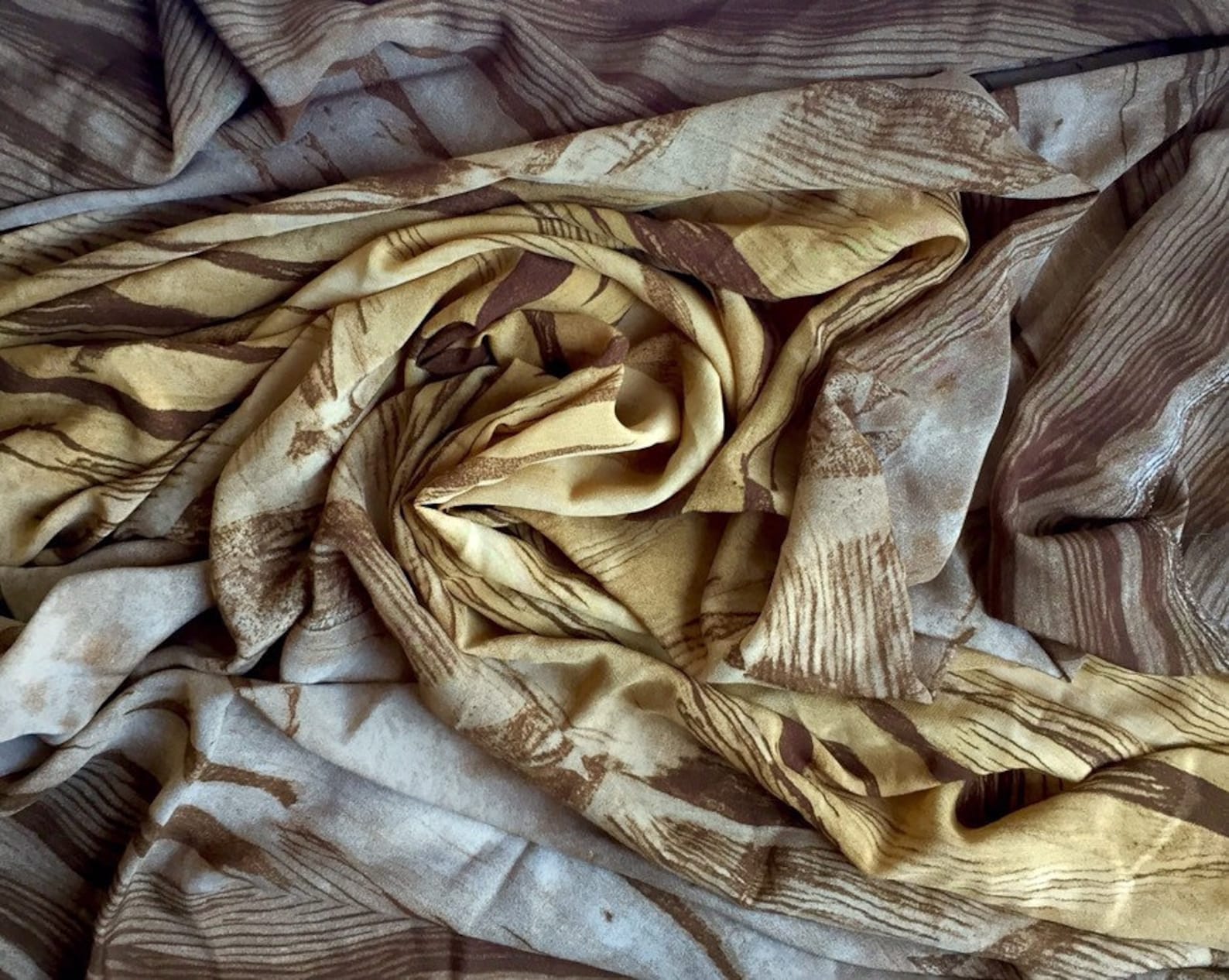 Shaded Beige/brown Crepe Georgette Fabrics - Shading Fabrics- Sheer ...