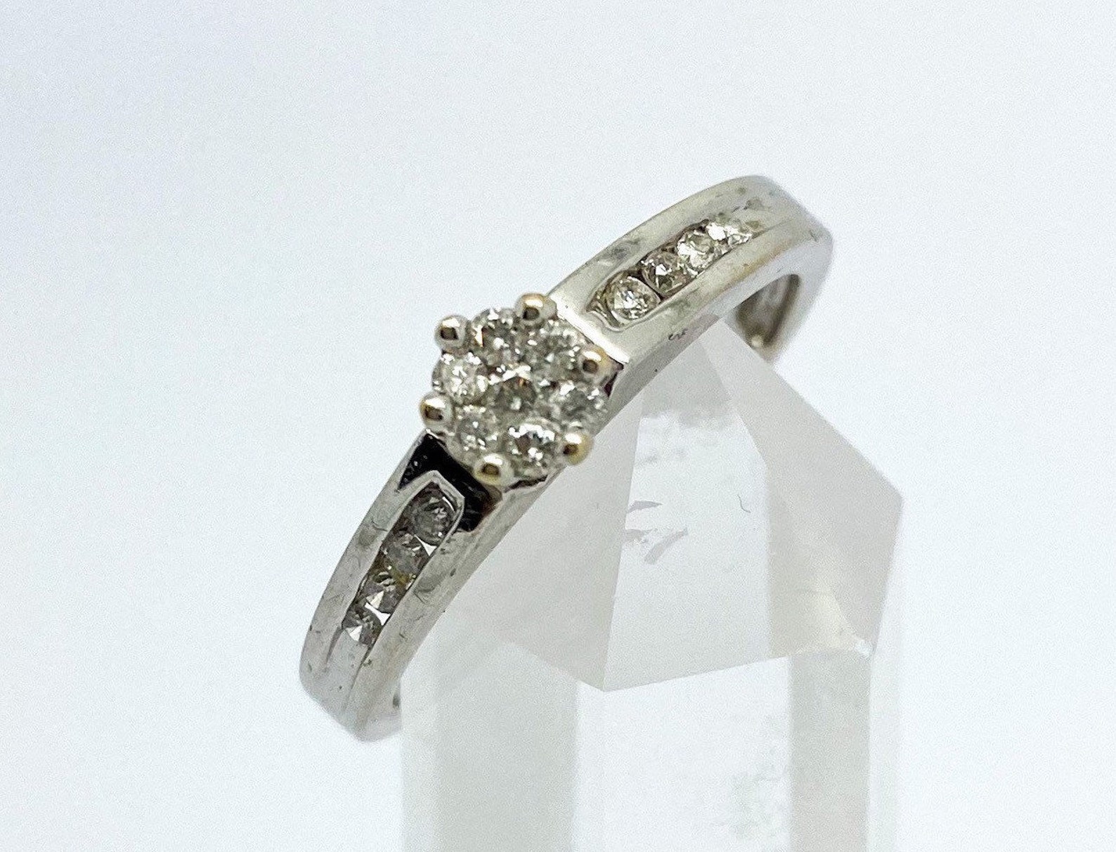 Vintage 1990’s Diamond Cluster Engagement Ring in 18ct White Gold - Etsy