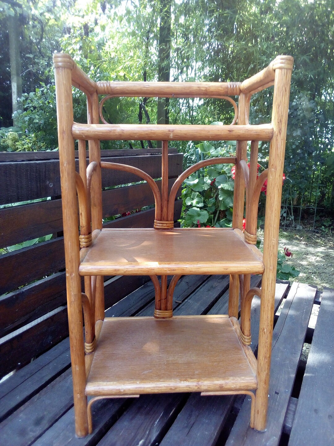 Vintage Bamboos Wooden Etageren/retro Table With Shelves/vintage Phone ...