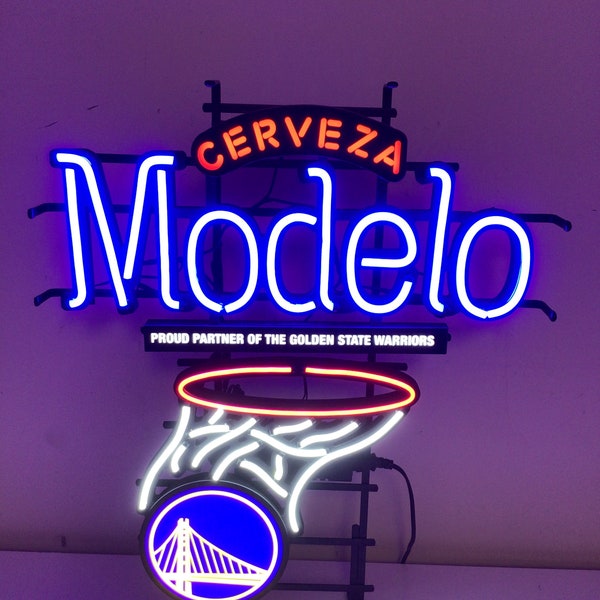 Modelo Neon Sign - Etsy