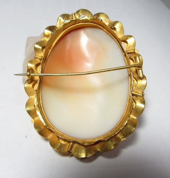 Extra large Victorian Hand Carved One Piece Shell Cam… - Gem