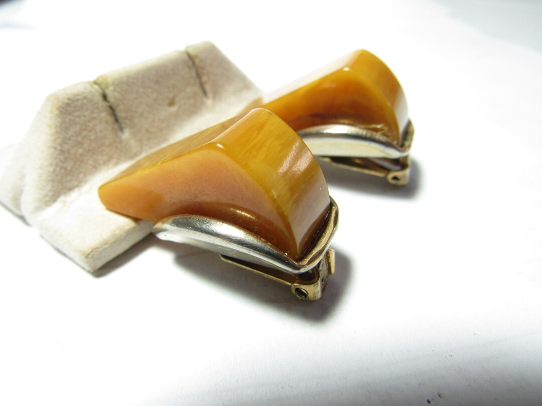 Large Size Vintage BAKELITE EGG Yoke Clip EARRINGS - Etsy