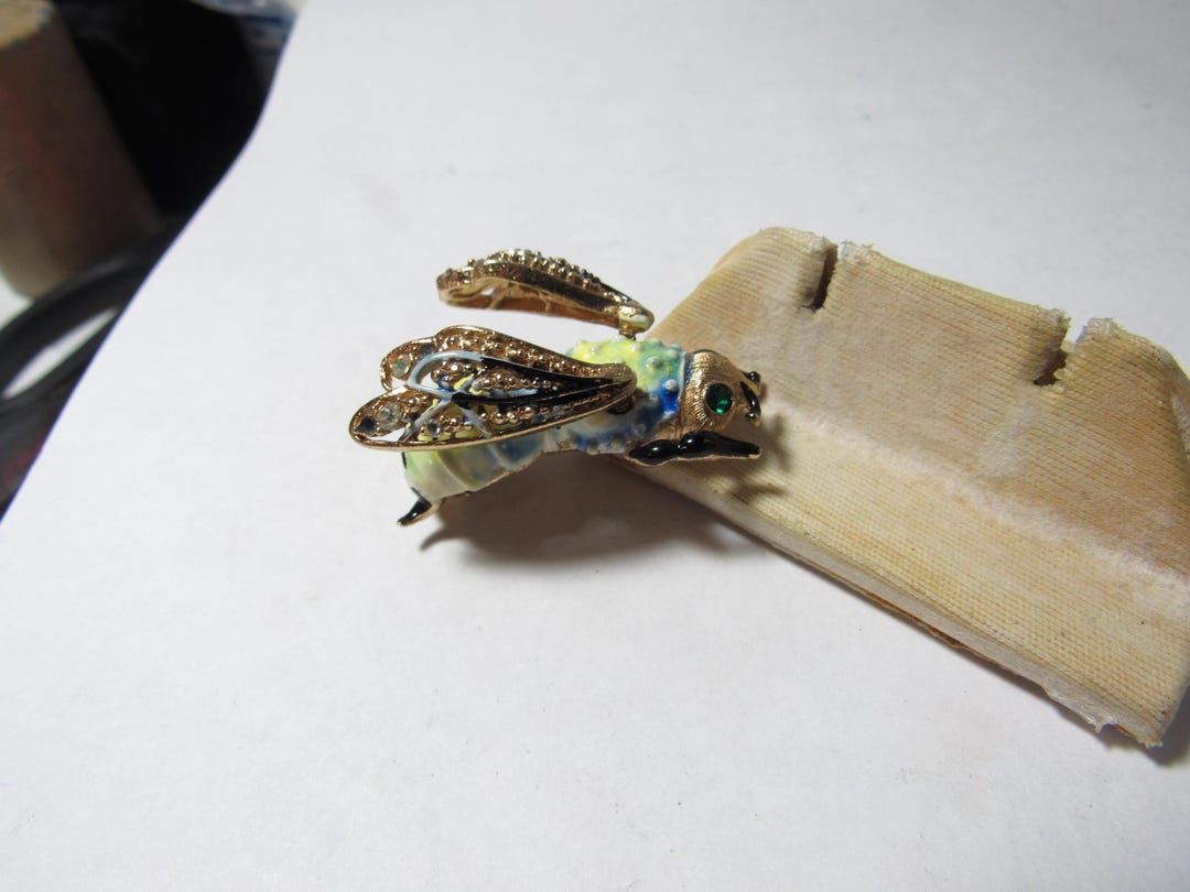 Vintage Tremblant Flutter Wings Coro Enameled Bug / Insect Brooch - Etsy