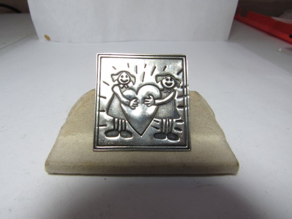 Vintage BFF Sterling Silver Pin Two Girls Holding Hea… - Gem