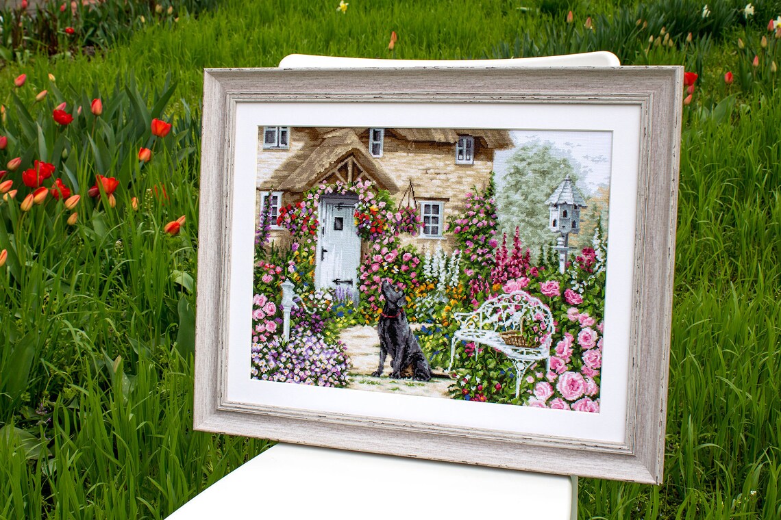 Luca-s / B2377 the Cottage Garden © Richard Macneil / Cross - Etsy