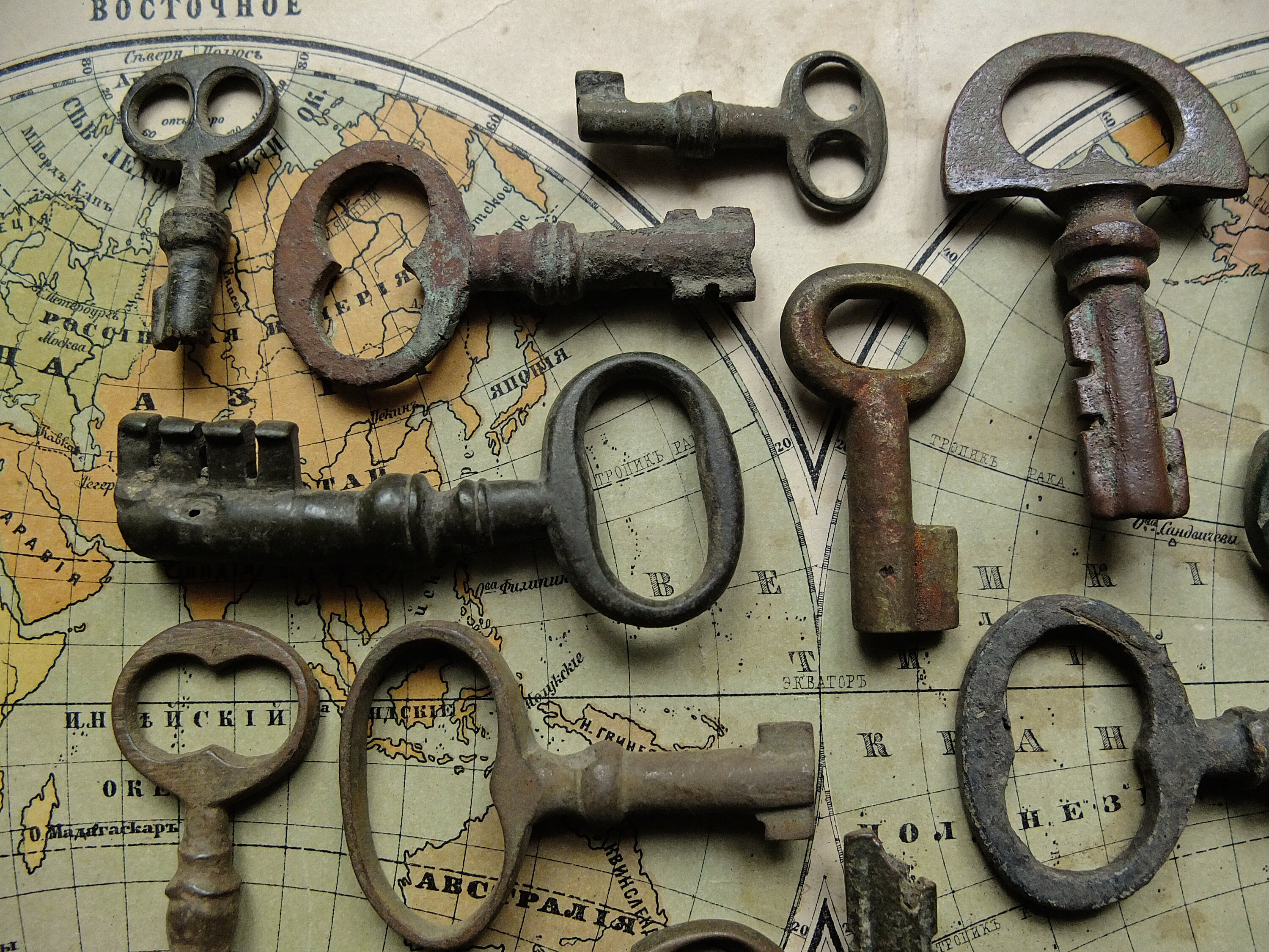 Antique Bronze Keys, Small Vintage Keys, Old Barrel Keys, 1800s Brass ...