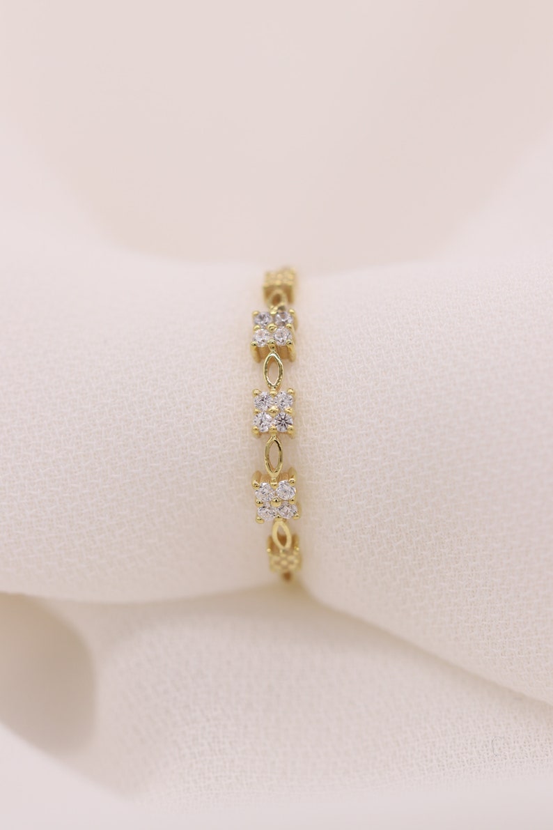 Dainty Diamond Ring / Wedding Diamond Ring / 14k & 18k Gold | Etsy