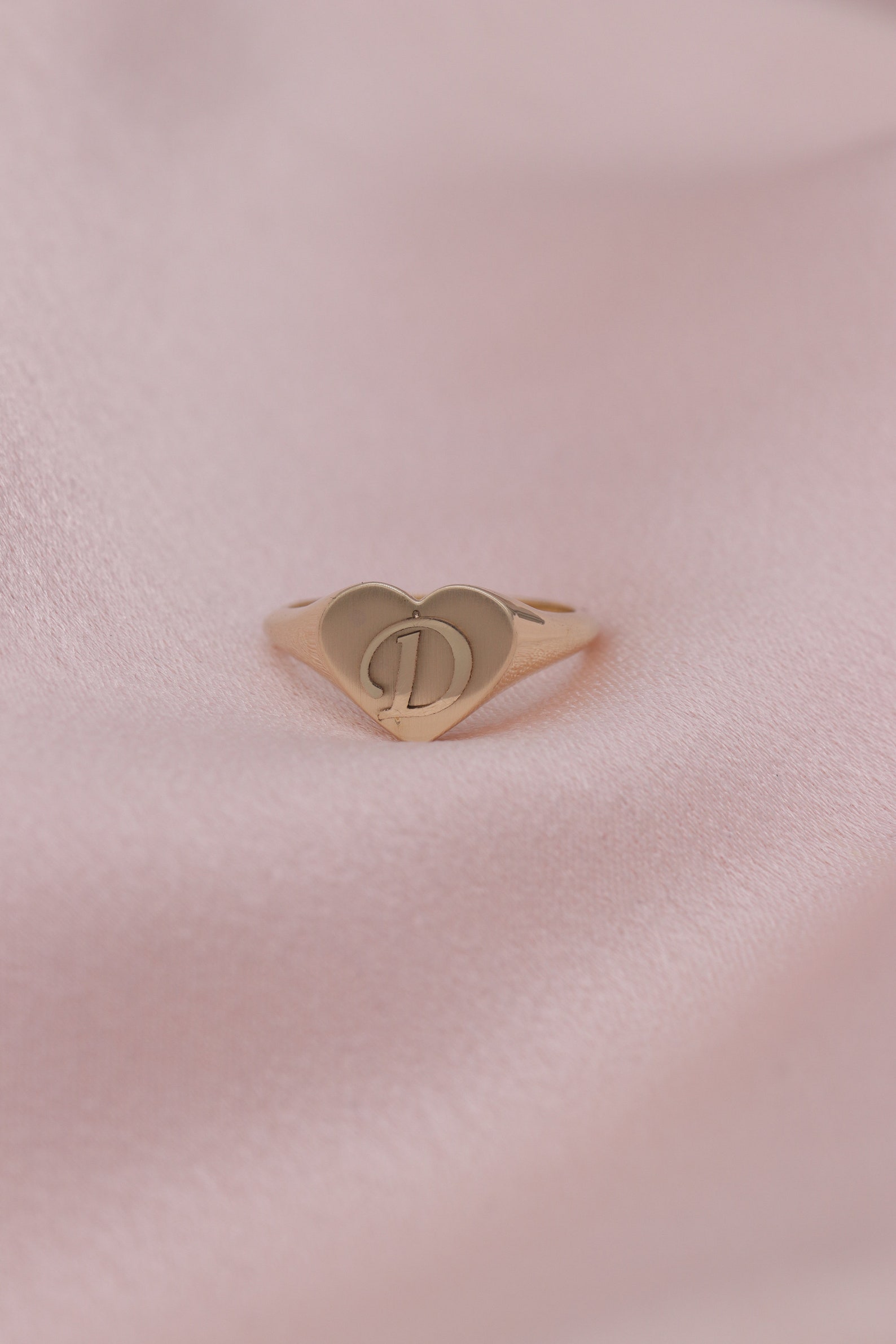 14k 18k Heart Initial Engraved Gold Signet Ring / Handmade Heart Signet ...