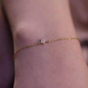10k 14k or 18k Gold Tiny Diamond Star Bracelet/handmade Diamond Star ...