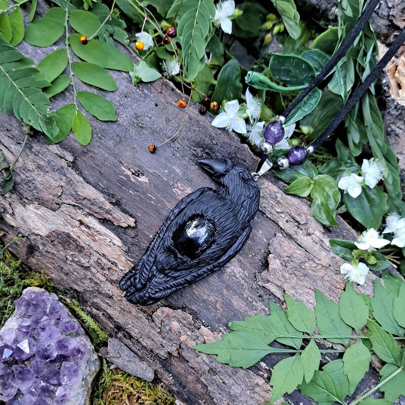 Raven Totem - Etsy