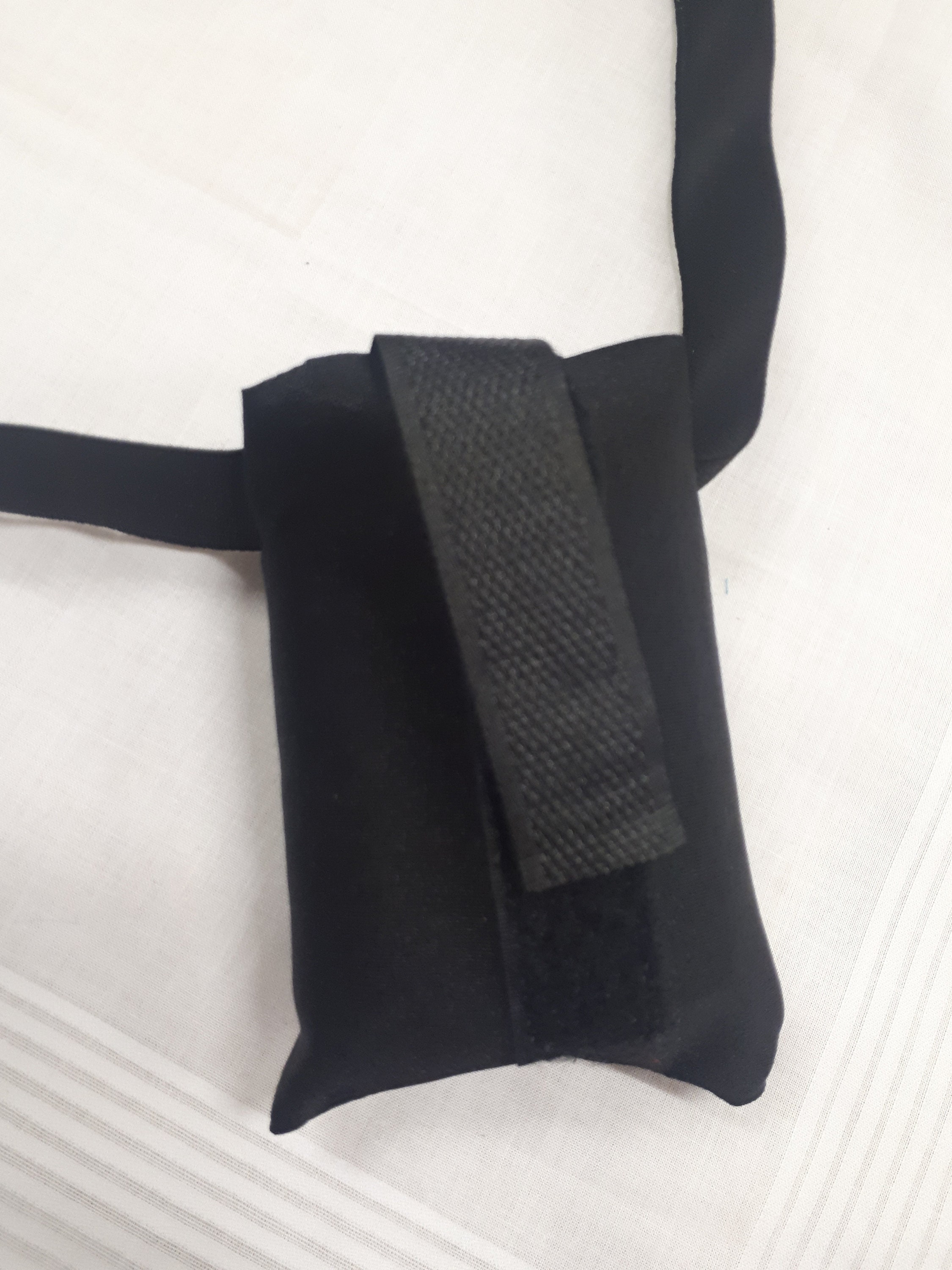 Mic Belts , Mic Pack Pouch on Elastic Waistband for Actors/performers ...