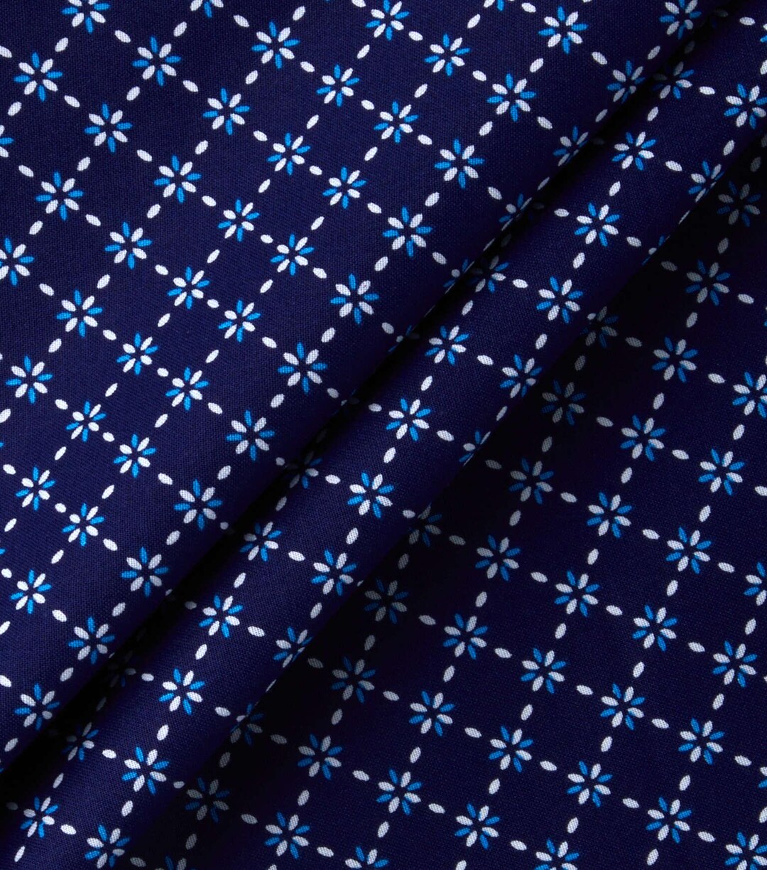 Draper James Daisy Trellis on Blue Premium Cotton Fabric - Etsy