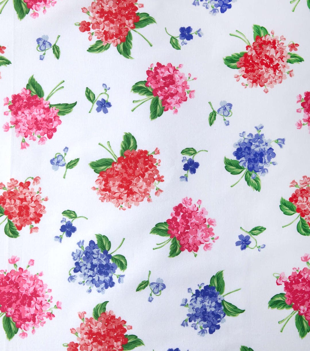 Draper James Hydrangea Bouquets on Cream Premium Cotton Fabric - Etsy
