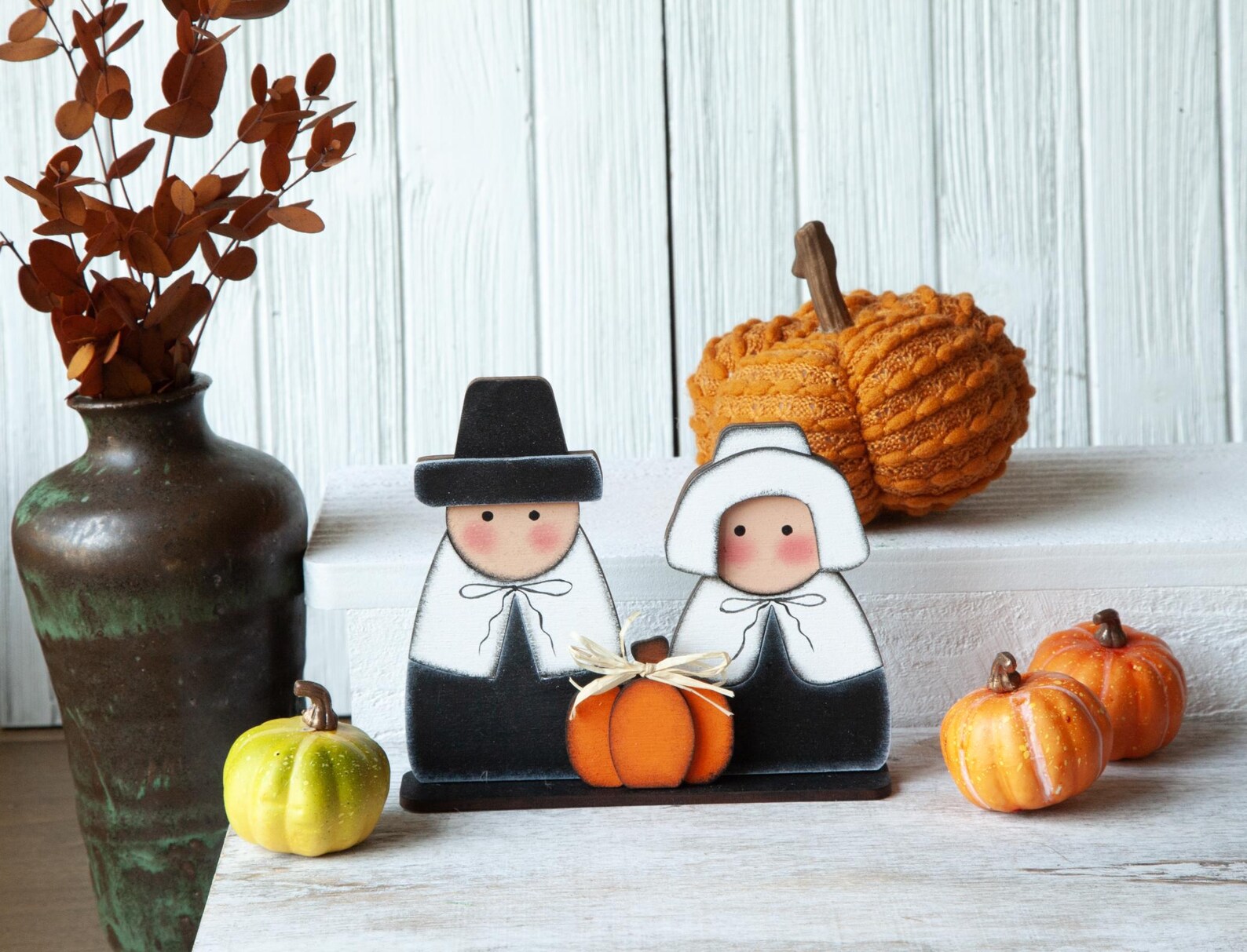 Standing Wood Pilgrims With Pumpkin - Hand Painted Primitive Style ...