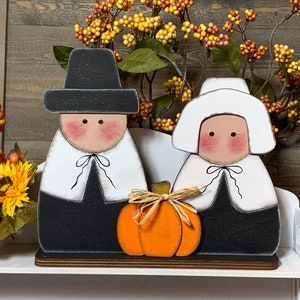 Standing Wood Pilgrims With Pumpkin - Hand Painted Primitive Style ...