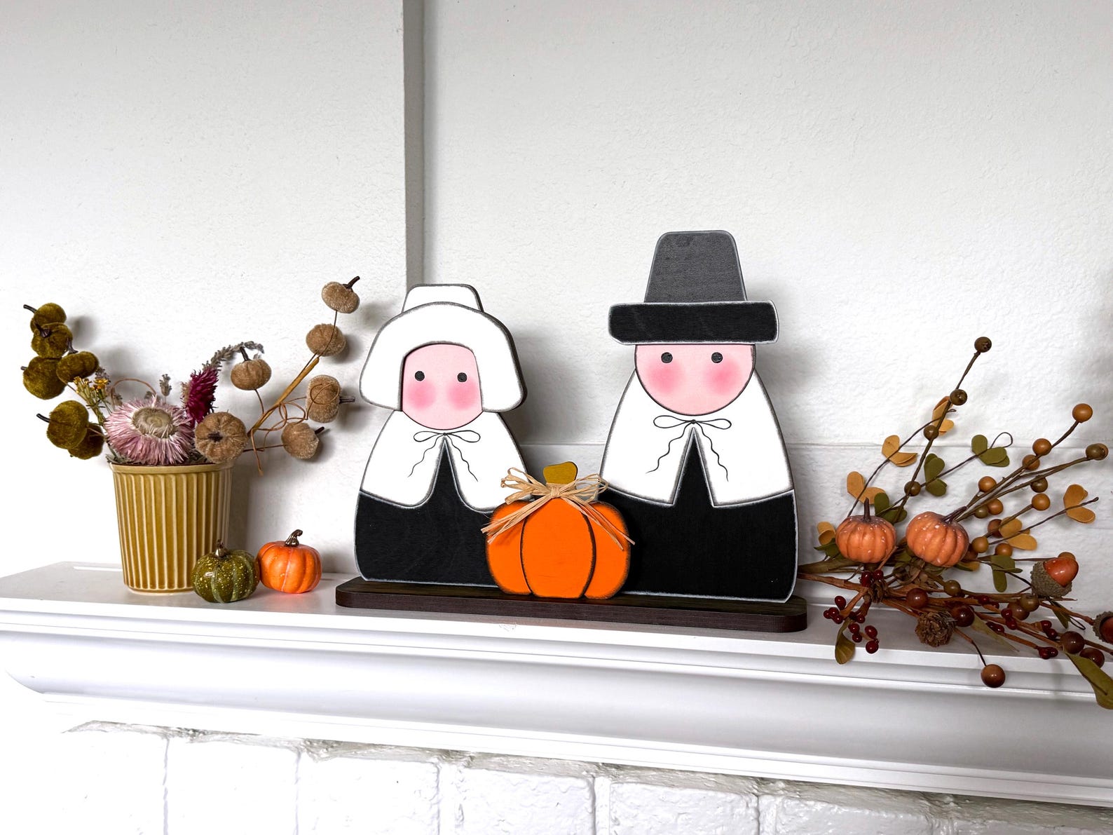 Standing Wood Pilgrims With Pumpkin - Hand Painted Primitive Style ...