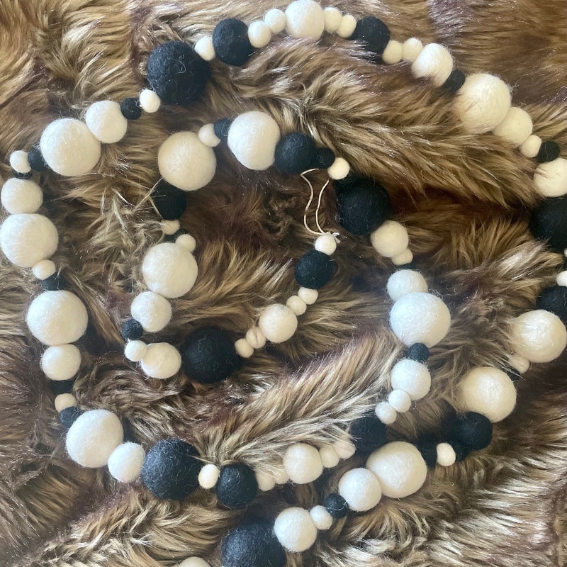 Black Garland - Etsy