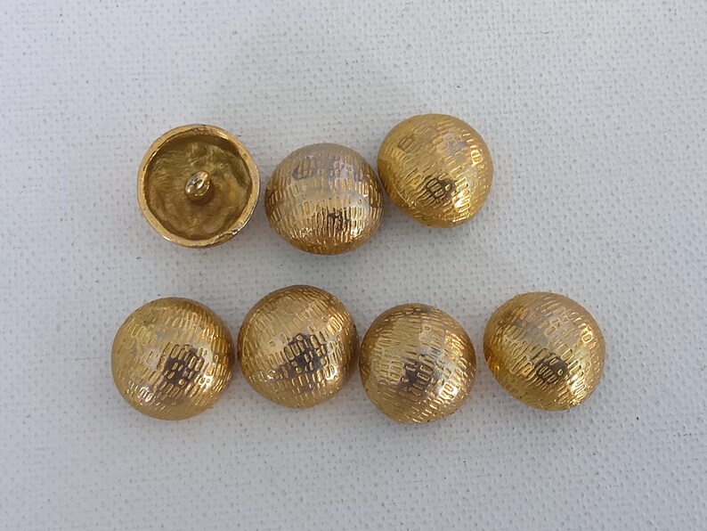 Gold Colored Buttons (7) Shank Buttons - Etsy