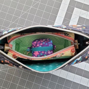 Bilby Pouch Sewing Pattern, Boxy Zipper Pouch Pattern, Bonus Mini-cube ...